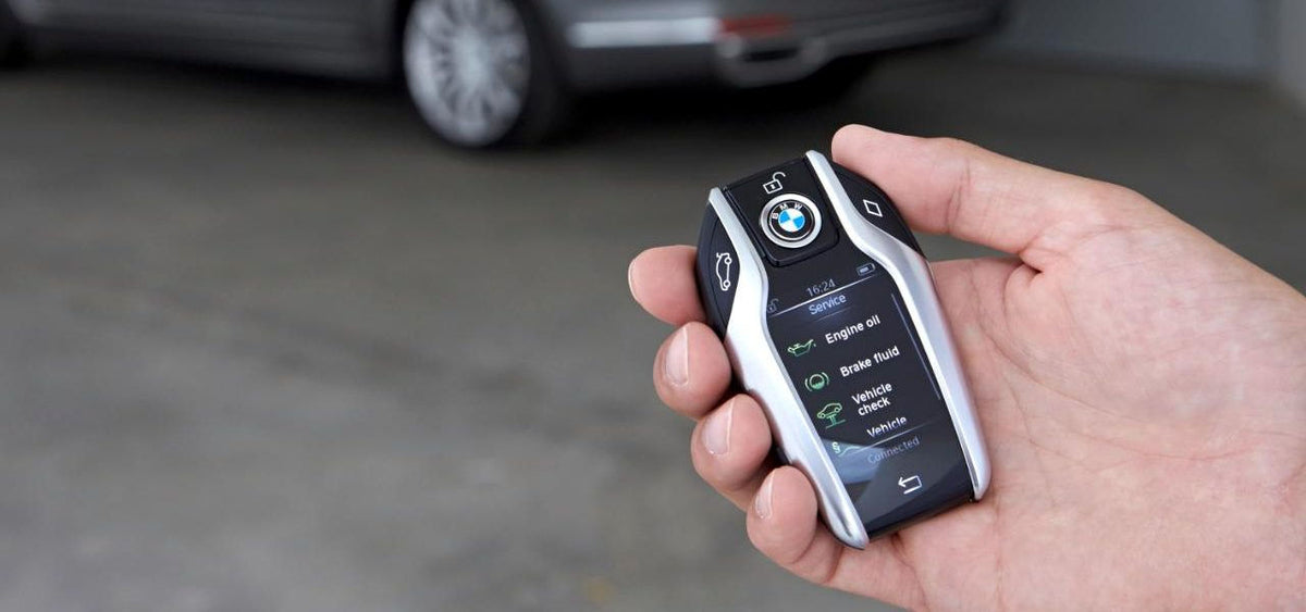 Your BMW Digital Service History | Updating iDrive | Key & Database ...